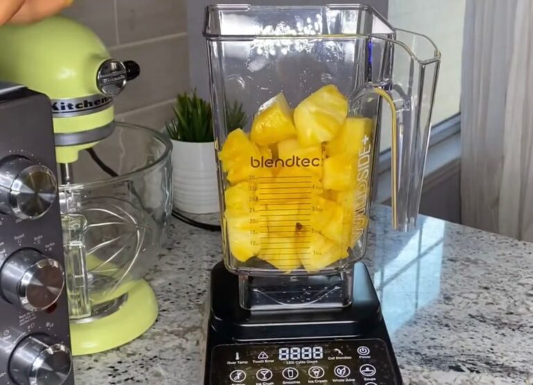 How to Make Delicious Zobo Drink – A Refreshing Nigerian Hibiscus ...