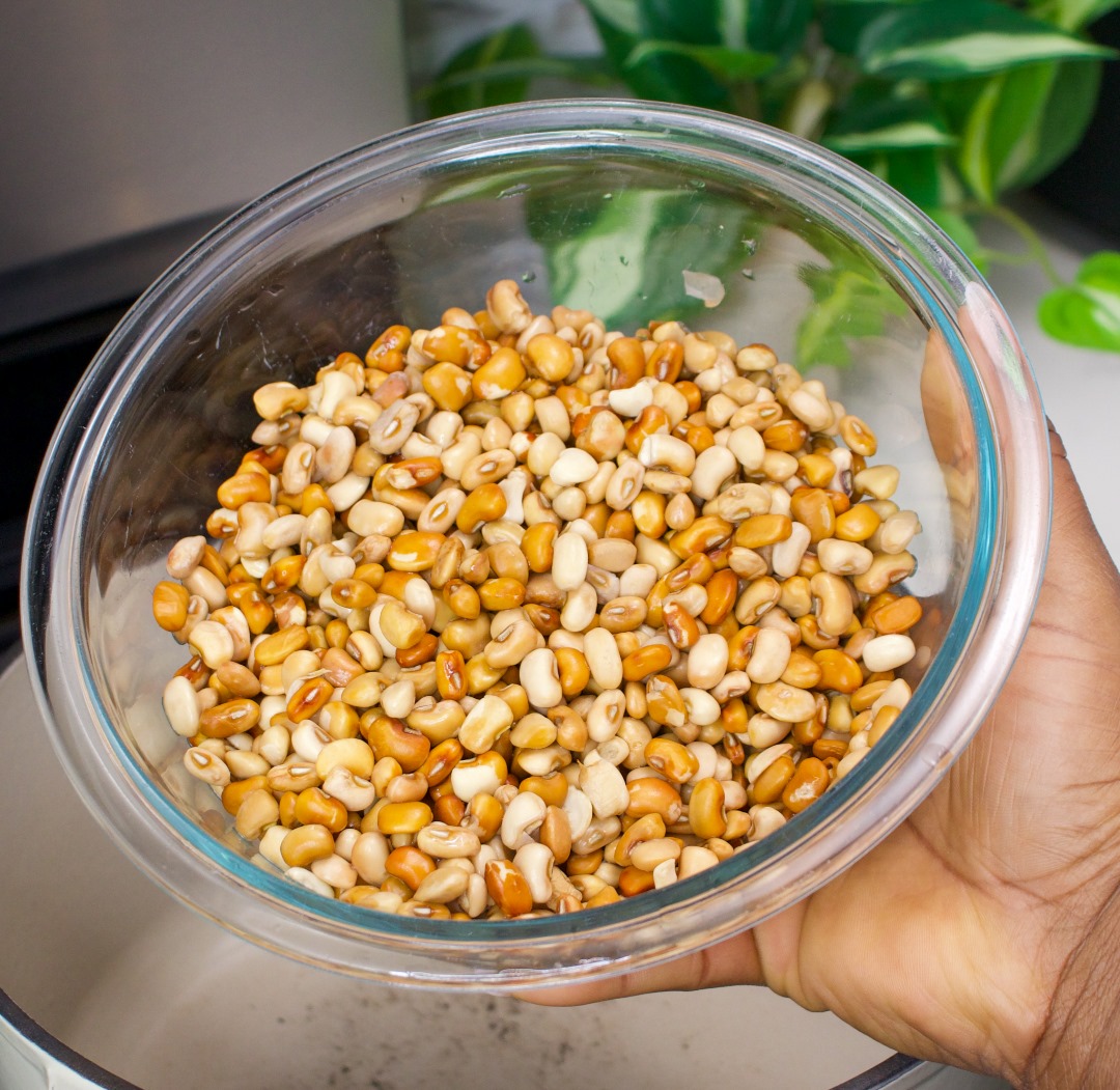 Delicious Stewed Beans (Ewa Riro) – Rich, Spicy & Hearty Nigerian Beans ...