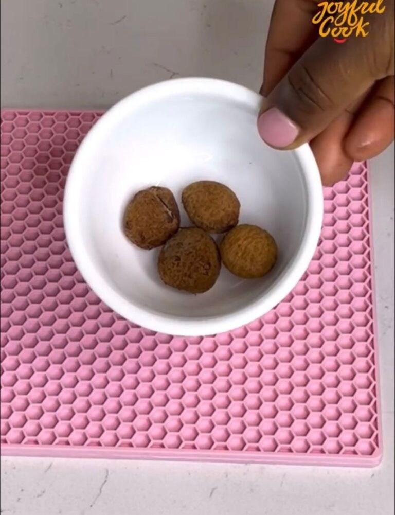 Catfish Pepper Soup Recipe – Spicy & Flavorful Comfort Food